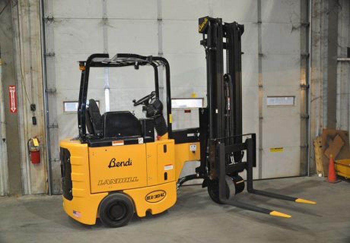 Bendi B3/30AC Narrow Aisle Forklift - Westerra Equipment