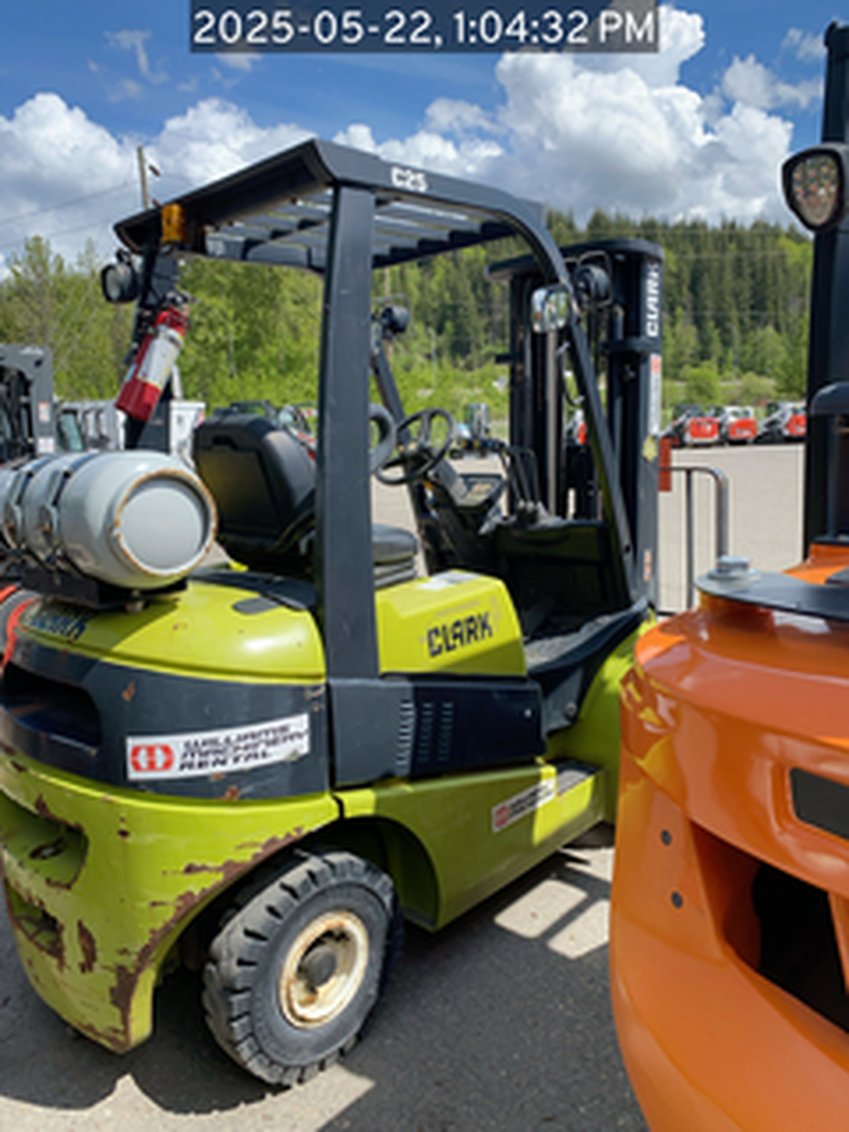 2016 Clark C35 - Westerra Equipment